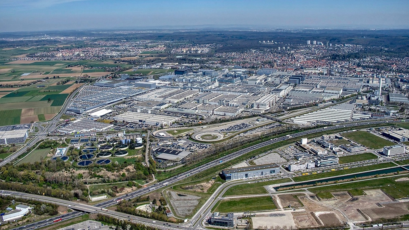 Elektrisches Produktionsnetzwerk. | Mercedes-Benz Group > Unternehmen ...