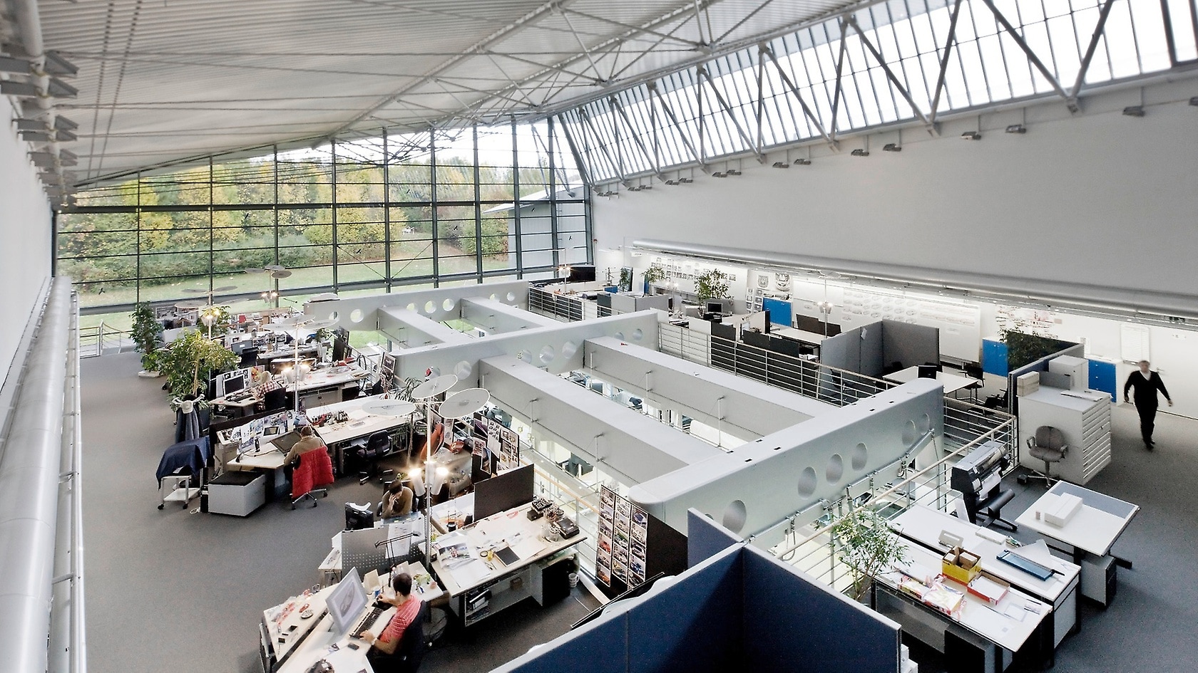 Advanced Design Studios | Mercedes-Benz Group > Innovations > Product ...