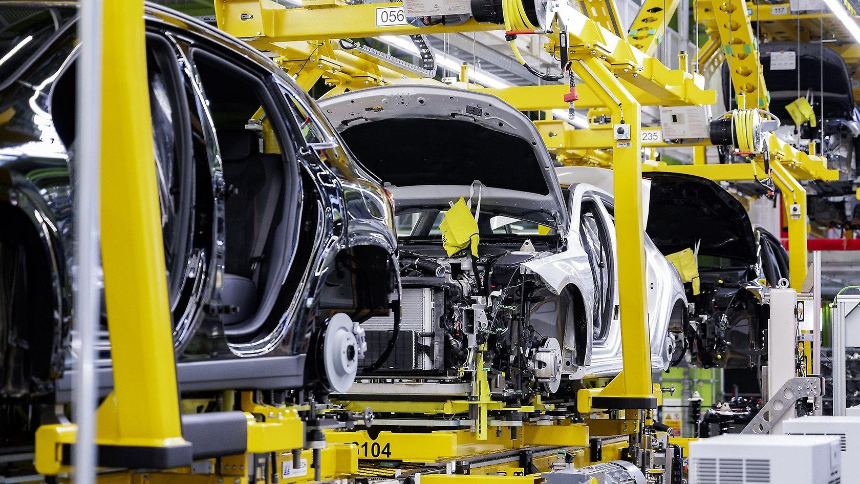 Mercedes-Benz setzt auf „Digital-First“ bei der Produktion der neuen ...