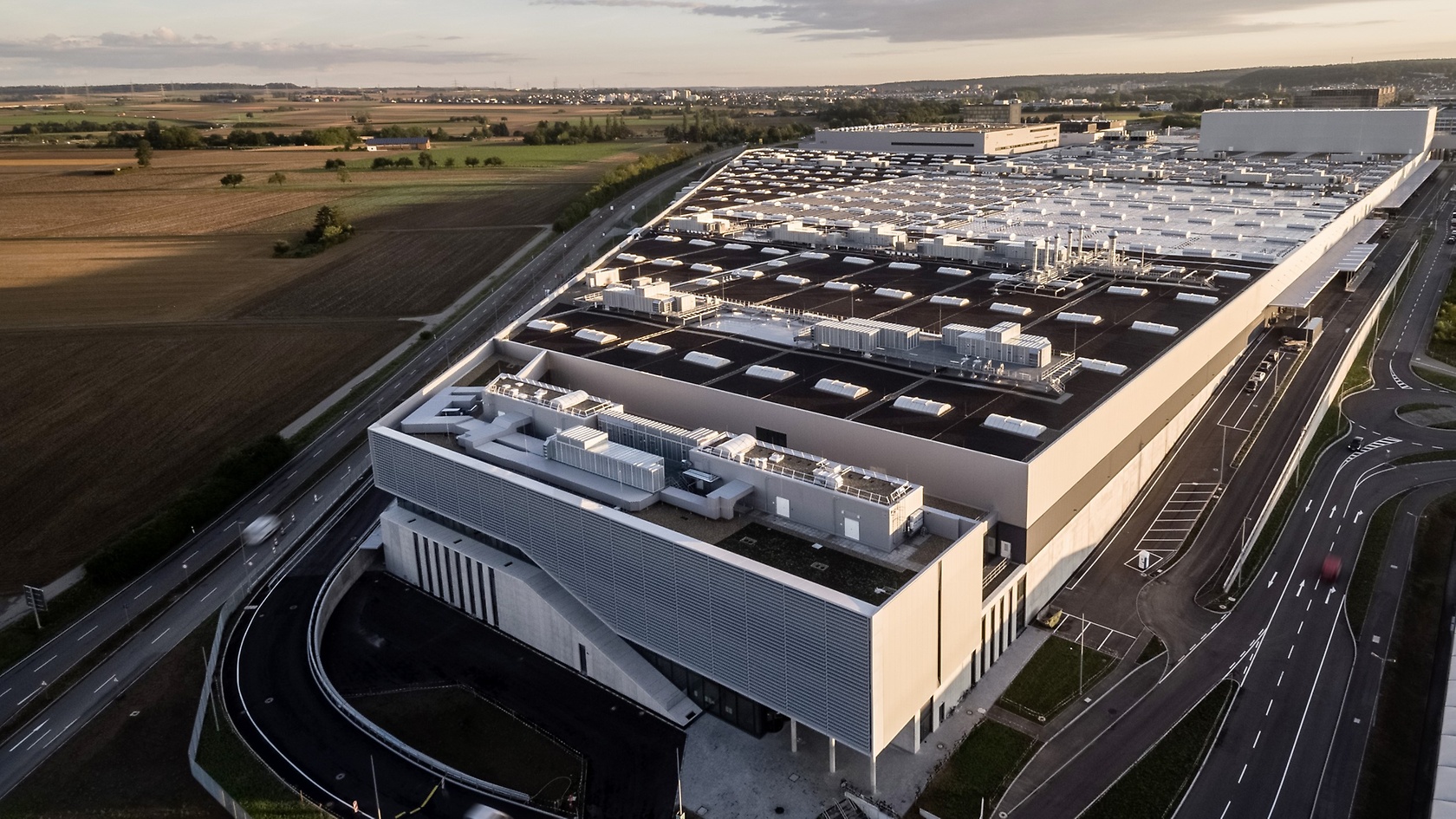 Mercedes-Benz präsentiert mit der Factory 56 die Zukunft der Produktion ...