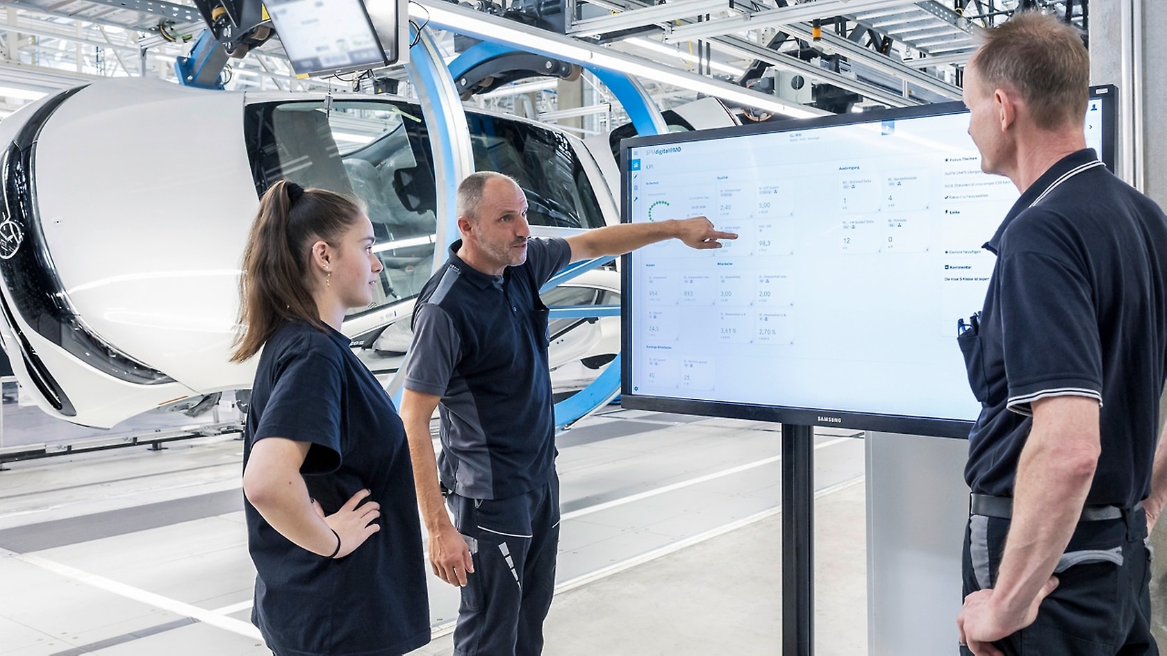 Mercedes-Benz and Microsoft: For efficiency, resilience and ...