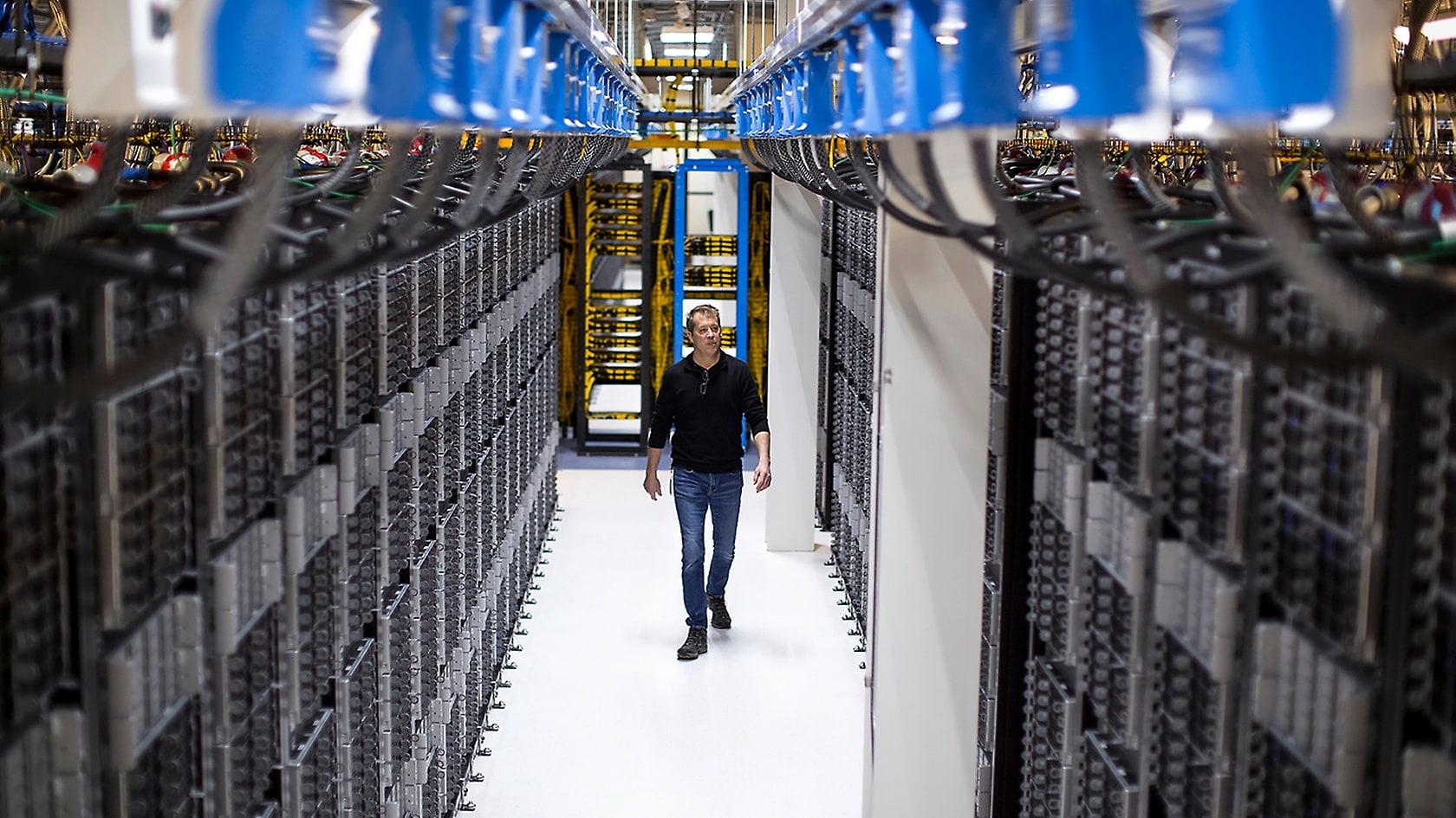 Mercedes-Benz und Microsoft: Für Effizienz, Resilienz und ...