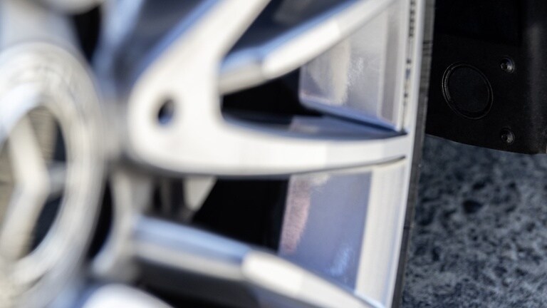 Mercedes-Benz – the front runner in automated driving and safety ...