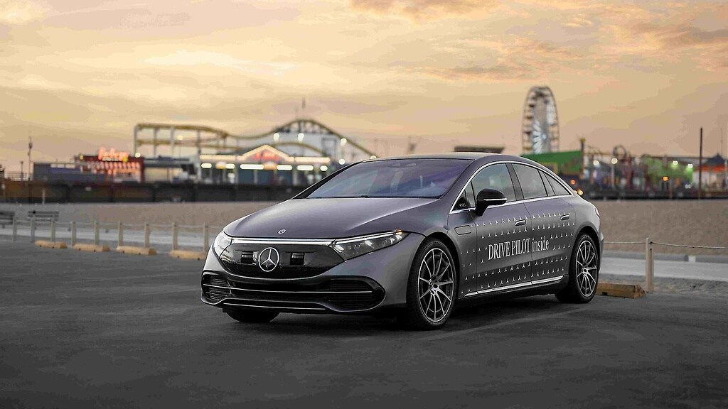 Mercedes-Benz announces U.S. availability of DRIVE PILOT | Mercedes ...