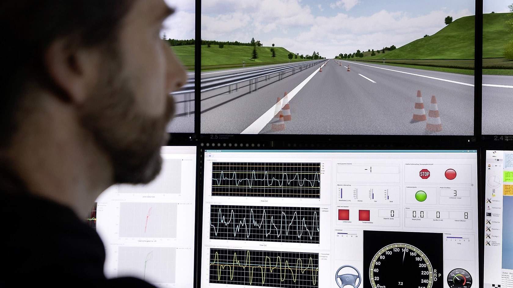 Simulators of today and tomorrow | Mercedes-Benz Group > Innovations ...