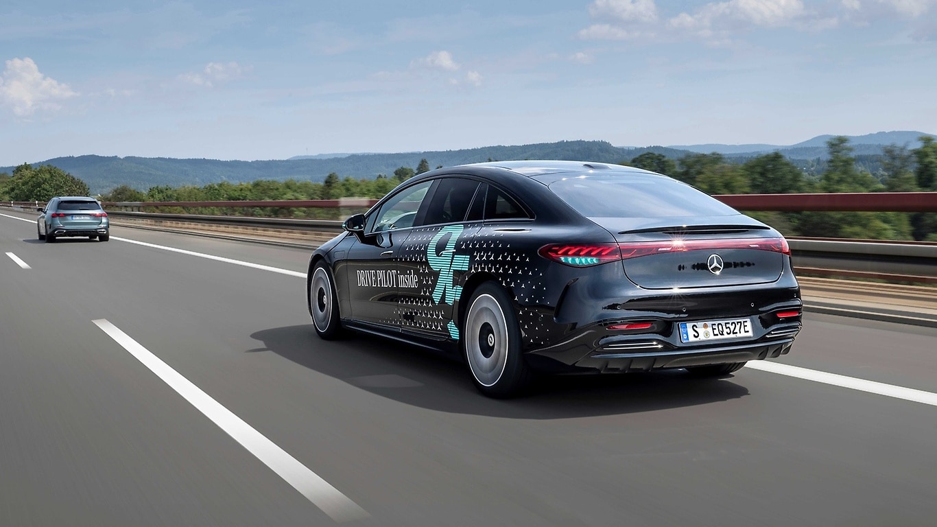 Automated driving in Germany: Approved to test special marker lights ...