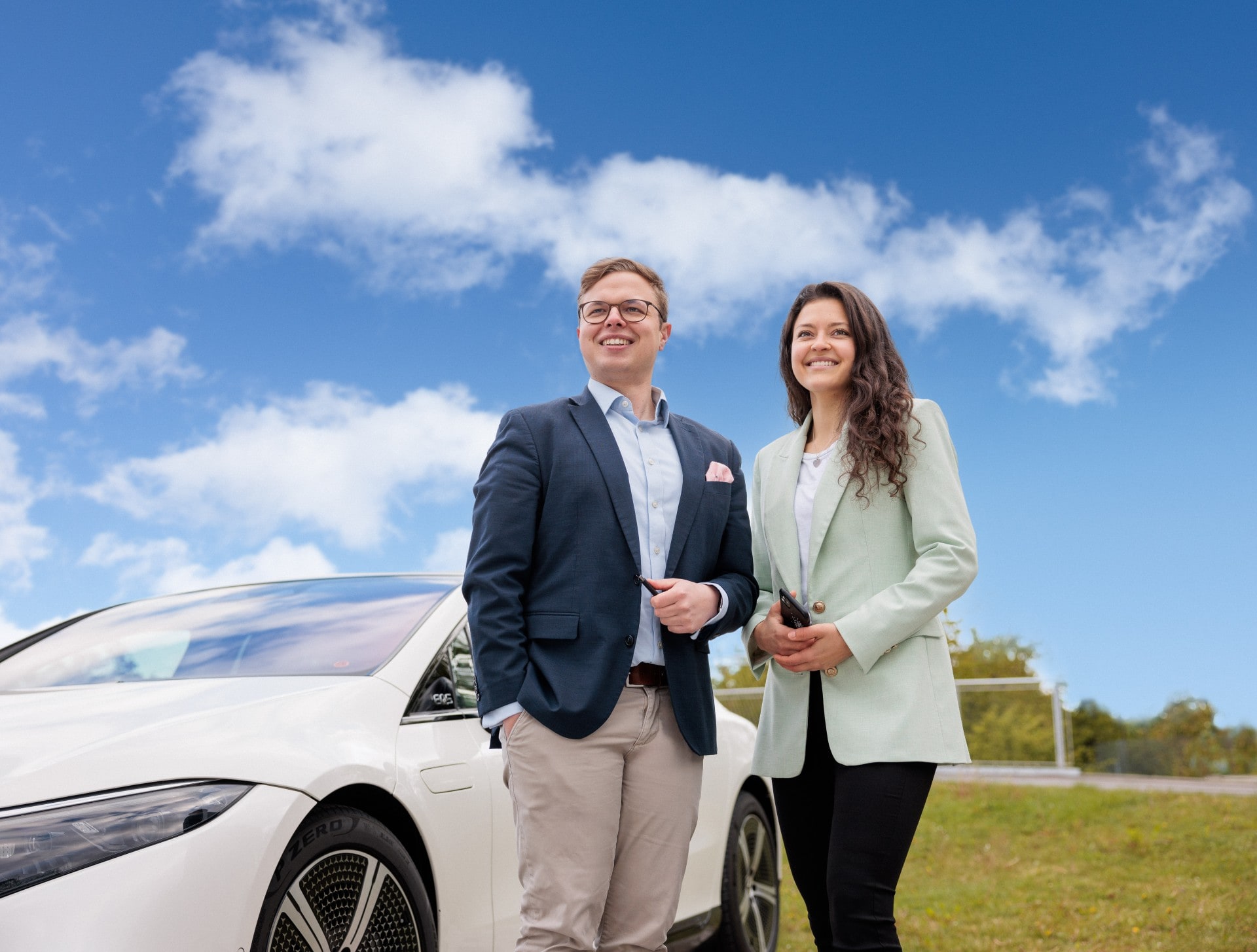Elegantes Mercedes Benz Bewerbung Bilder