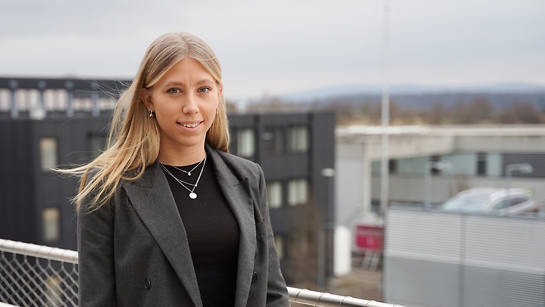 Interview | From the seminar to the battery cell lab | Mercedes-Benz ...