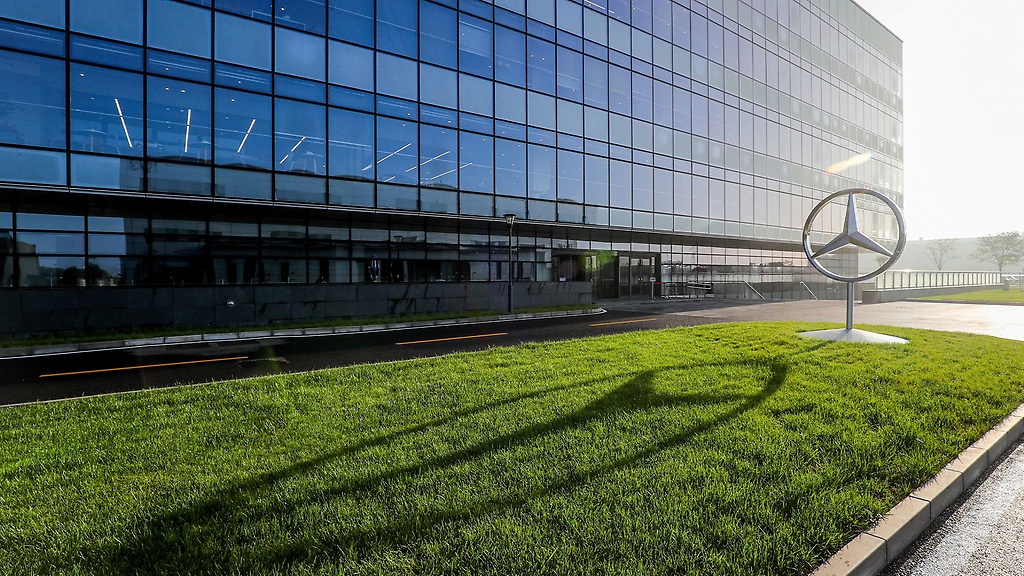 Work experience for school pupils | Mercedes-Benz Group > Careers ...