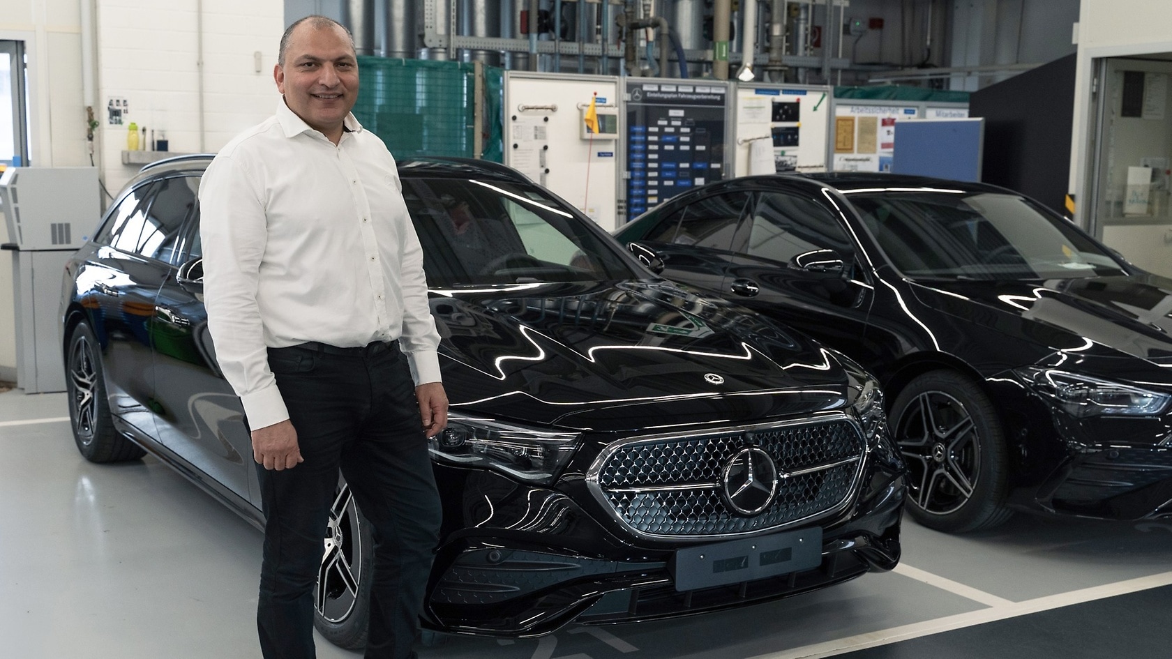 Holiday jobs | Mercedes-Benz Group > Careers > Students > Holiday jobs