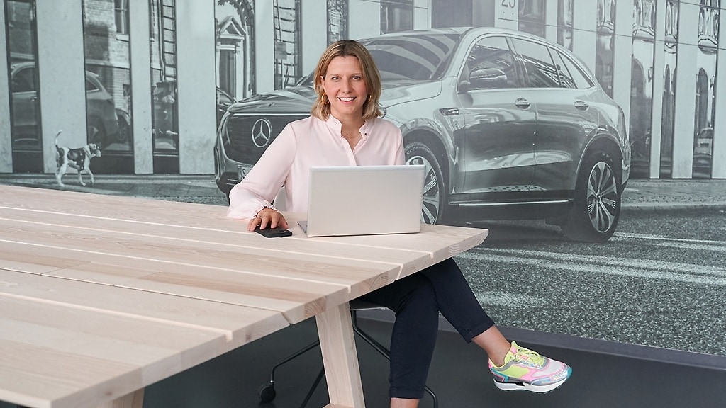 Interview | Marketing & Sales | Mercedes-Benz Group > Careers > About ...