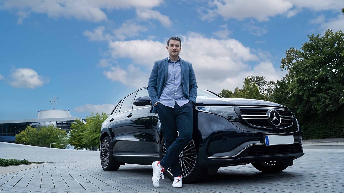 Digitalisierungsstrategie bei Mercedes-Benz | Interview | Mercedes-Benz ...