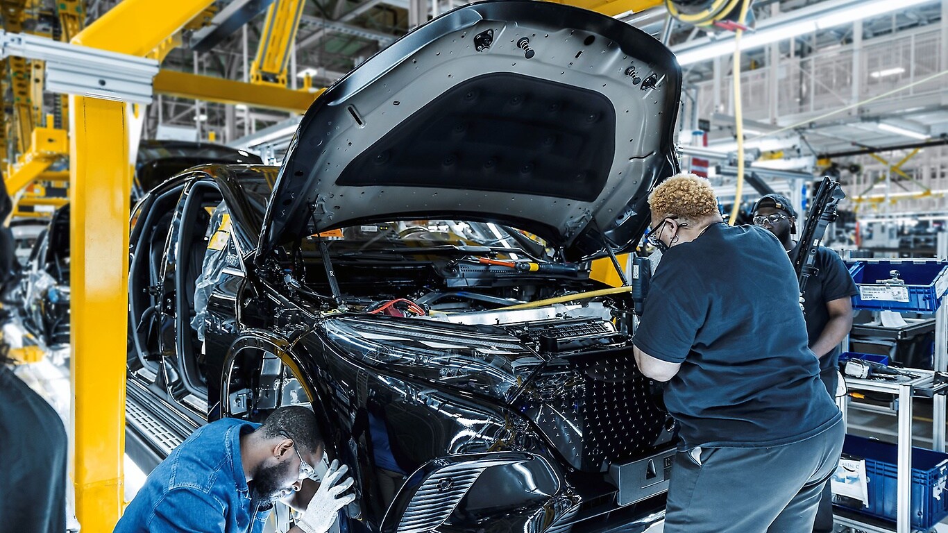 Mercedes-Benz U. S. International, Inc., Tuscaloosa, AL | Mercedes-Benz ...