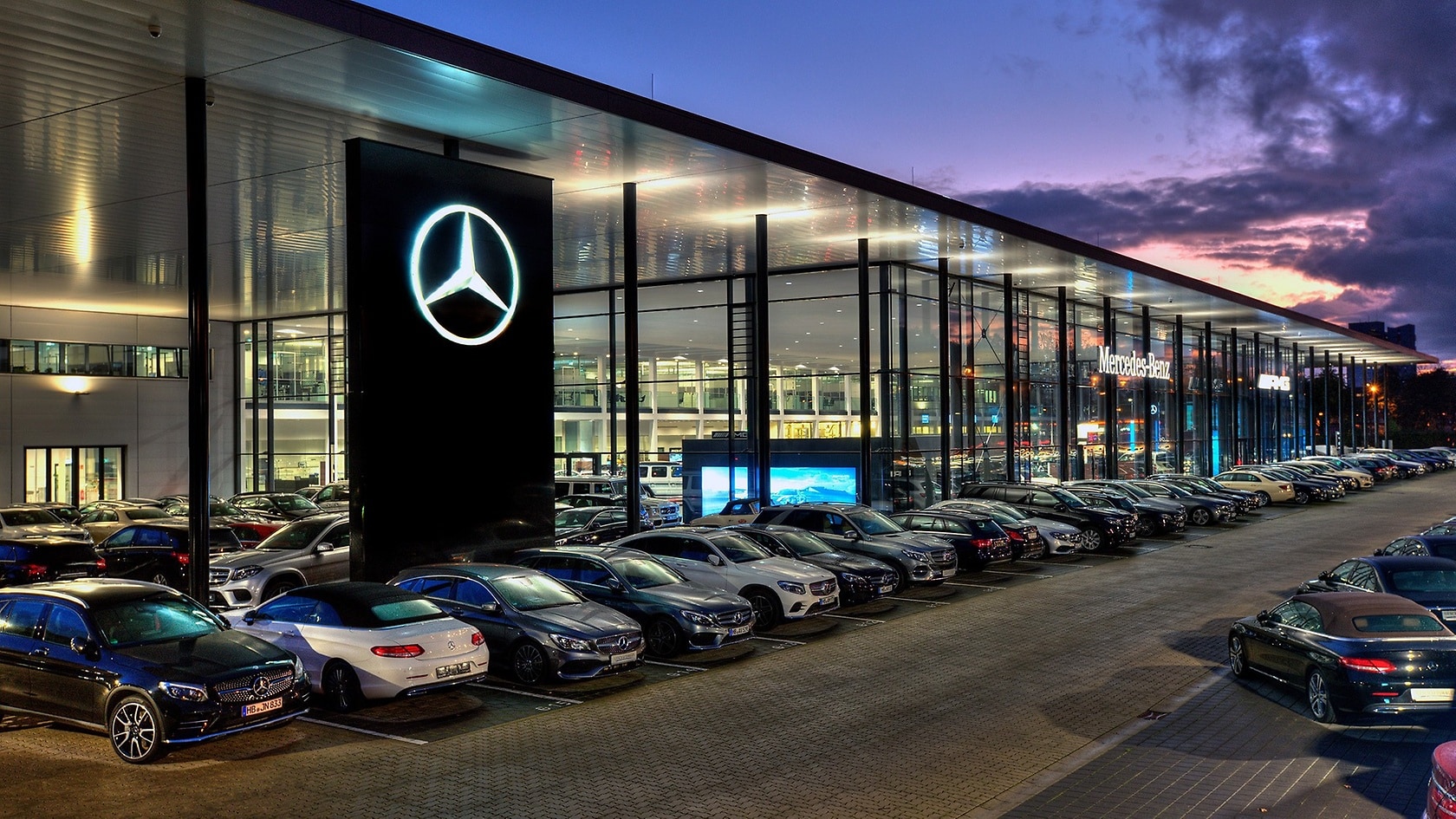 Mercedes-Benz Niederlassung Bremen | Mercedes-Benz Group > Karriere ...