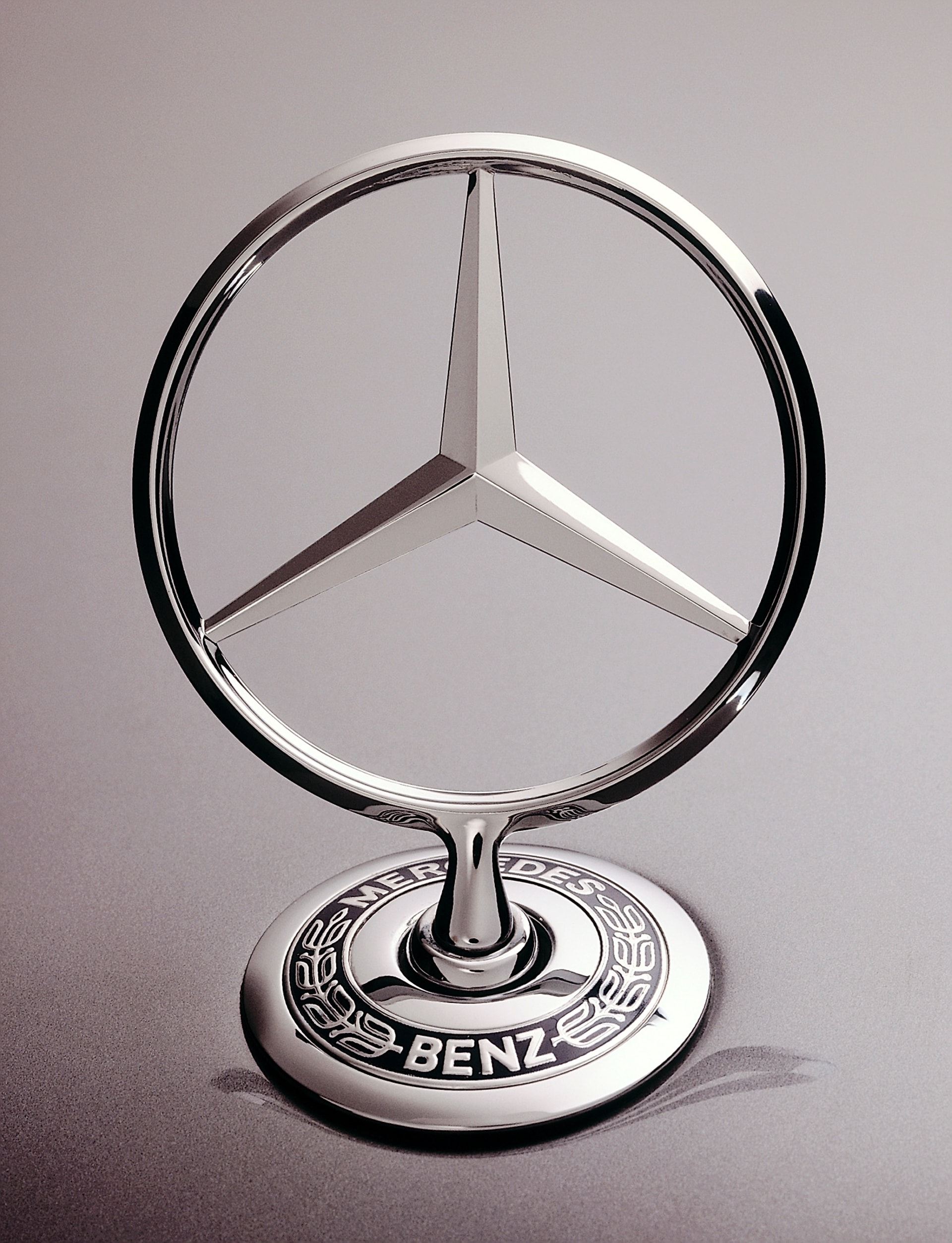 Motoring under a lucky star | Mercedes-Benz Group > Company > Tradition ...