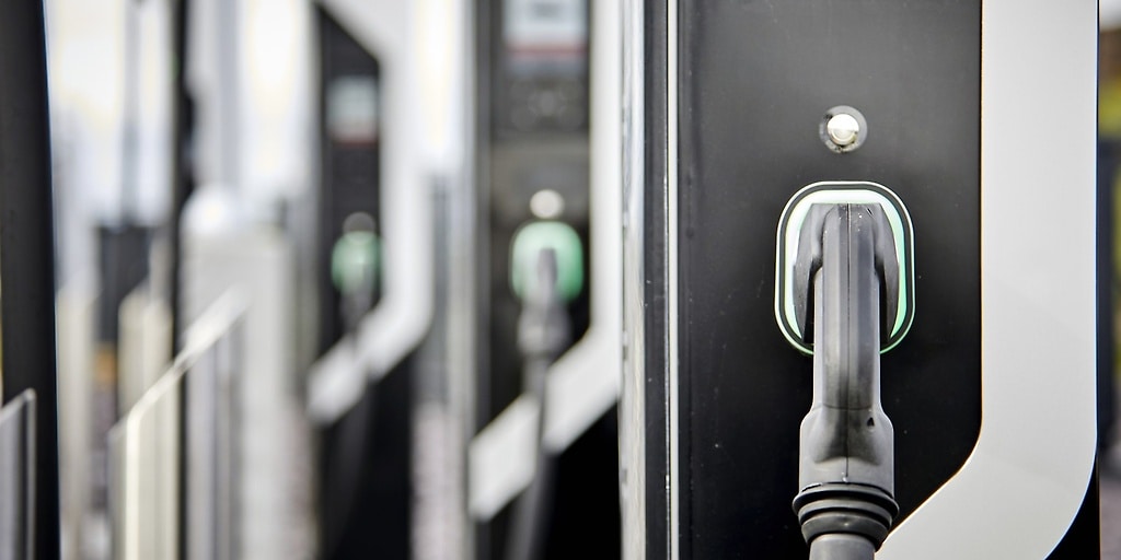 Seven automakers unite to create a leading high-powered charging ...