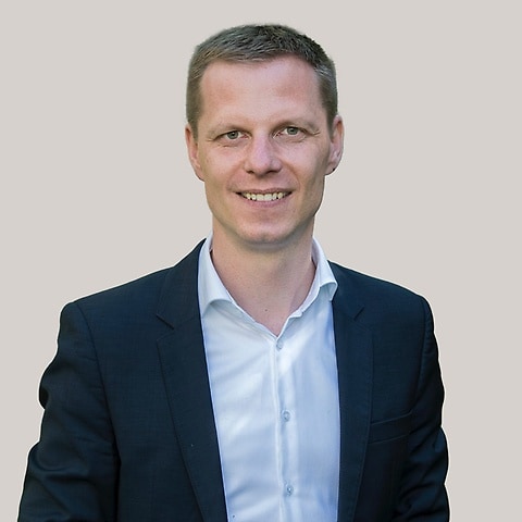 Advisory board for Integrity and sustainability. | Mercedes-Benz Group ...