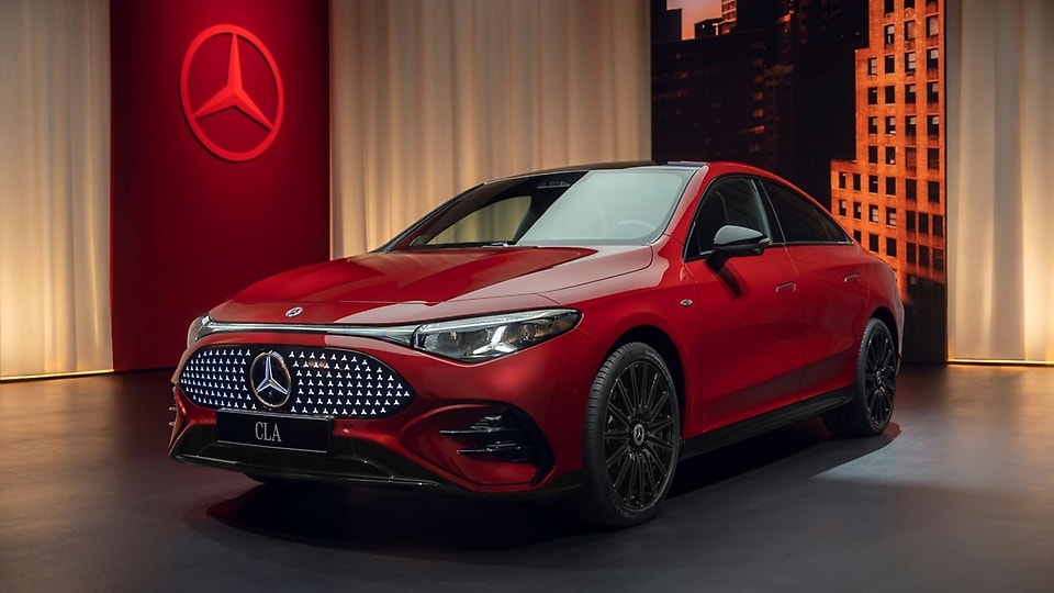 Electrification of the product portfolio | Mercedes-Benz Group ...
