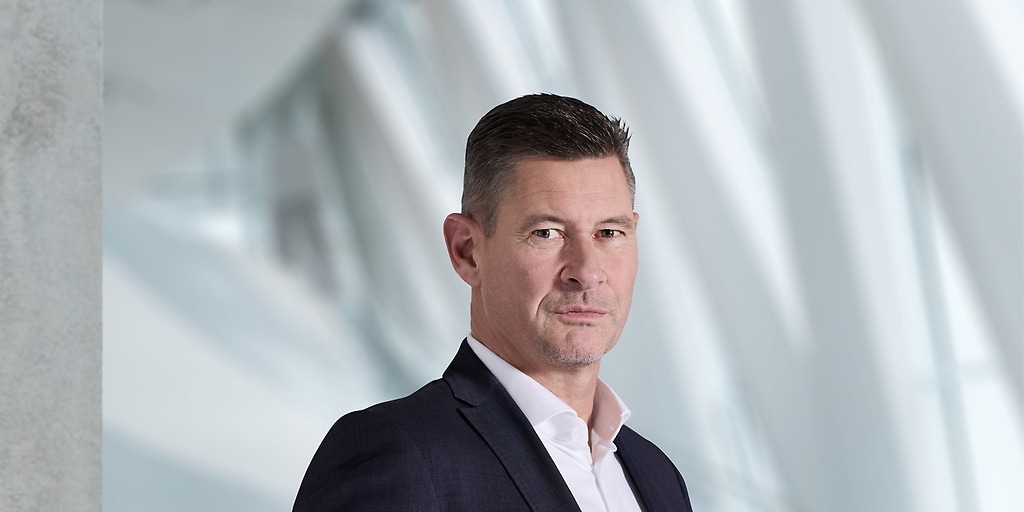 Harald Wilhelm - Lebenslauf | Mercedes-Benz Group > Unternehmen > Unternehmensführung > Vorstand ...