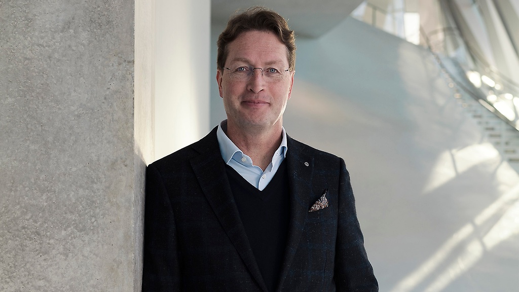 Ola Källenius als ACEA-Präsidenten wiedergewählt | Mercedes-Benz Group ...