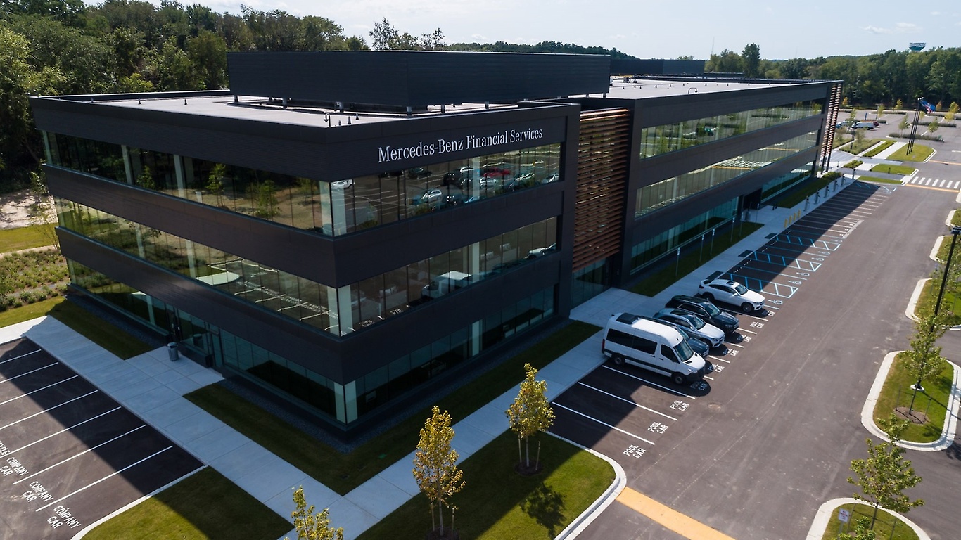 Mercedes-Benz in North America | Mercedes-Benz Group > Company ...