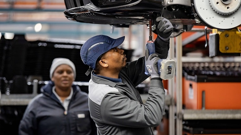 Mercedes-Benz Werk East London | Mercedes-Benz Group > Unternehmen ...
