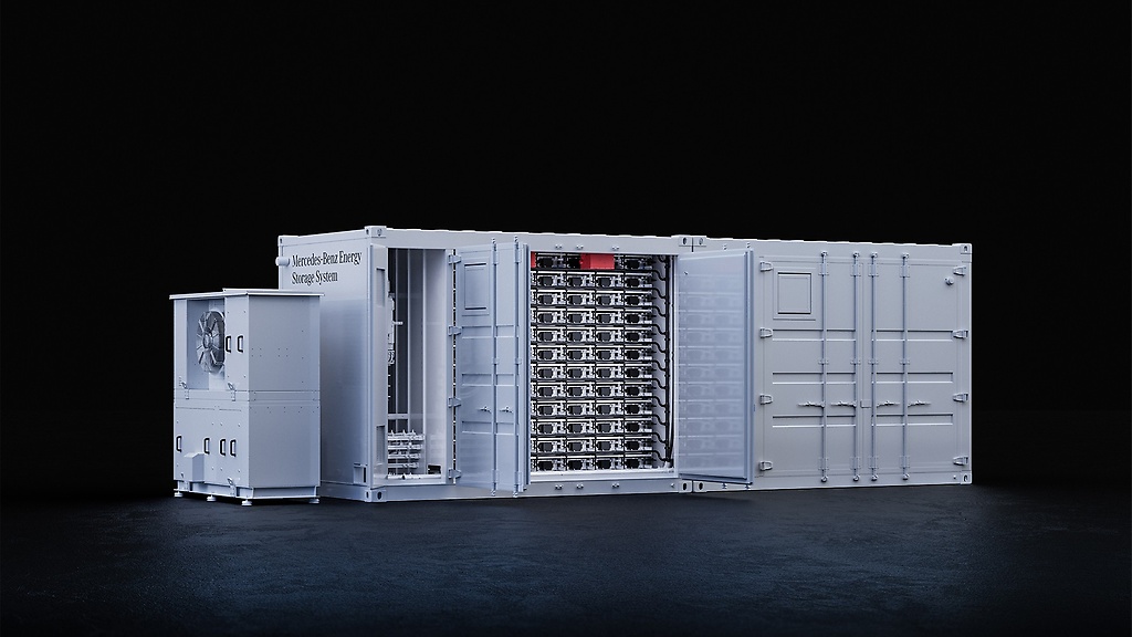 Energy storage systems for commerce and industry | Mercedes-Benz Group ...