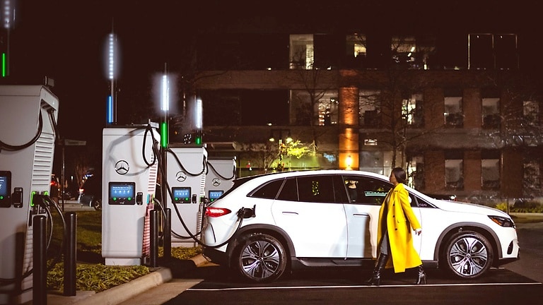 Mercedes-Benz High Power Charging | Mercedes-Benz Group > Company ...