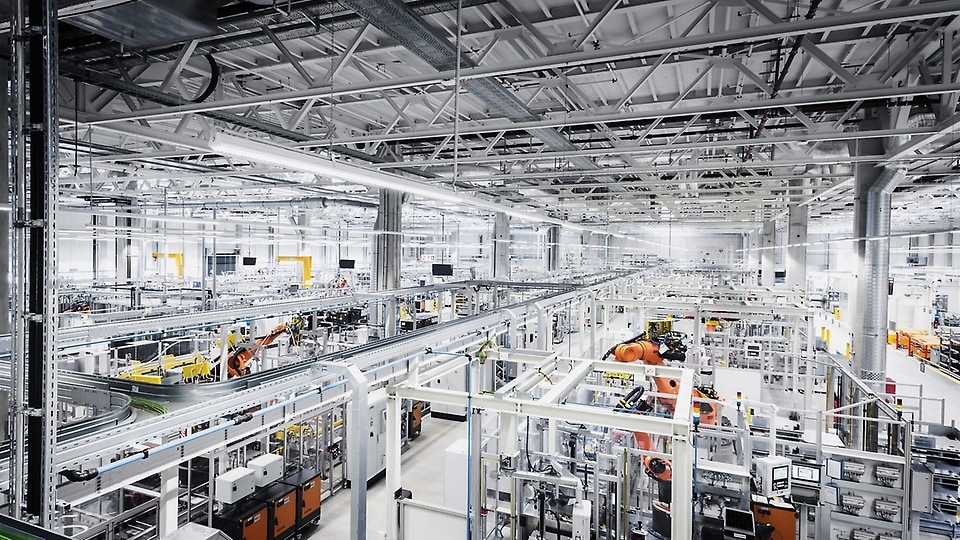Mercedes-Benz Plant Untertürkheim | Mercedes-Benz Group > Company ...