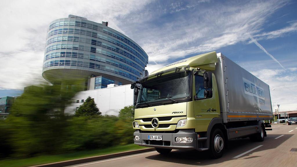 Daimler AG from 2010: Boom and Internationalization | Mercedes-Benz ...