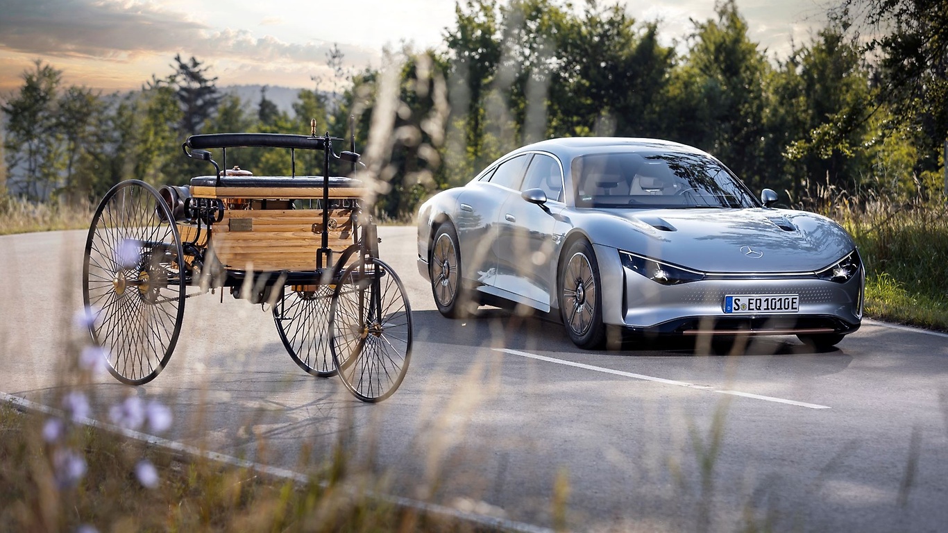 Vans: Decades of innovation and anniversaries | Mercedes-Benz Group ...