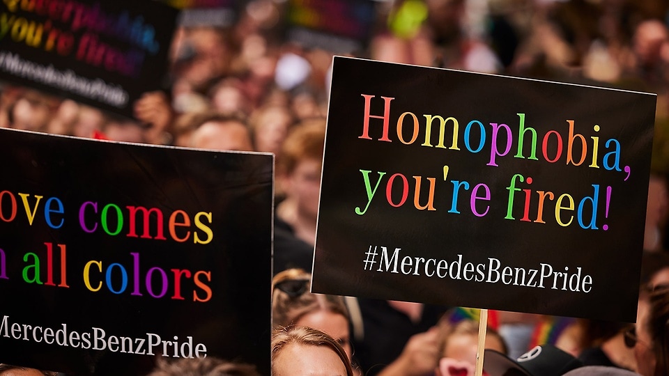 Pride bei Mercedes-Benz | Mercedes-Benz Group > Nachhaltigkeit ...