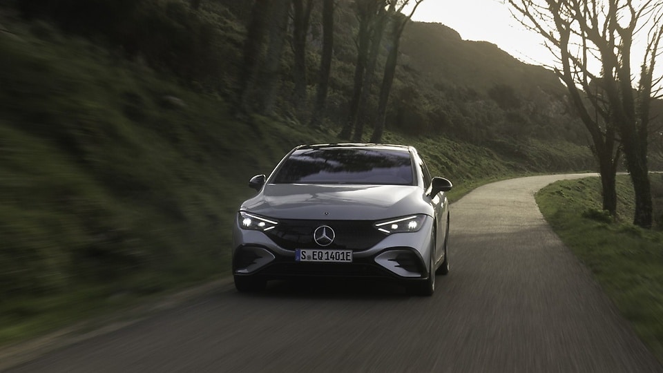 Mercedes-Benz models with 360° Environmental Check. | Mercedes-Benz ...